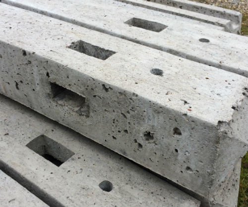 2.75m Concrete Cnr 3x mort post 1.8mF/e